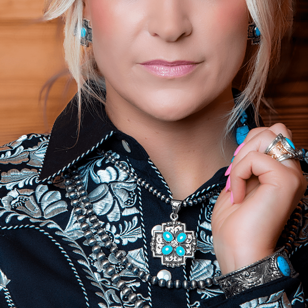 Western Dress Code: What is Texas Formal & Casual Attire?